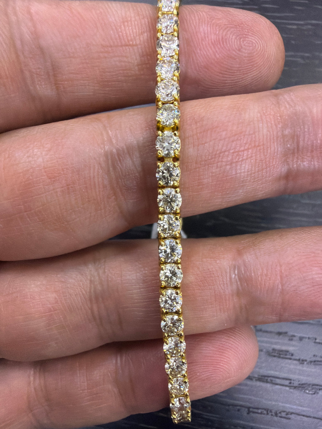 Buy Yellow gold 7ct diamonds lab bracelet at the Best Price | OMI Jewelry