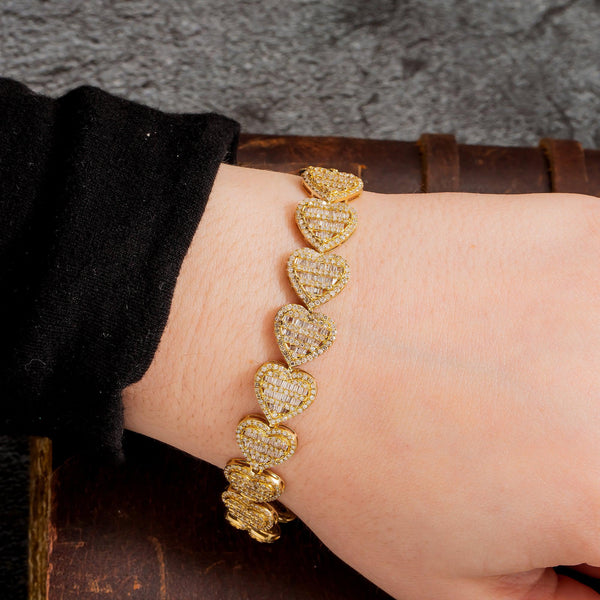 14K GOLD HEART SHAPE BRACELET WITH DIAMONDS - OMI Jewelry